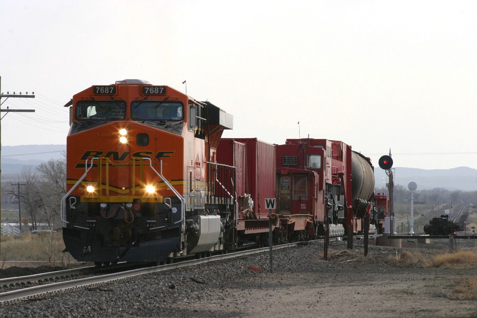BNSF 7687